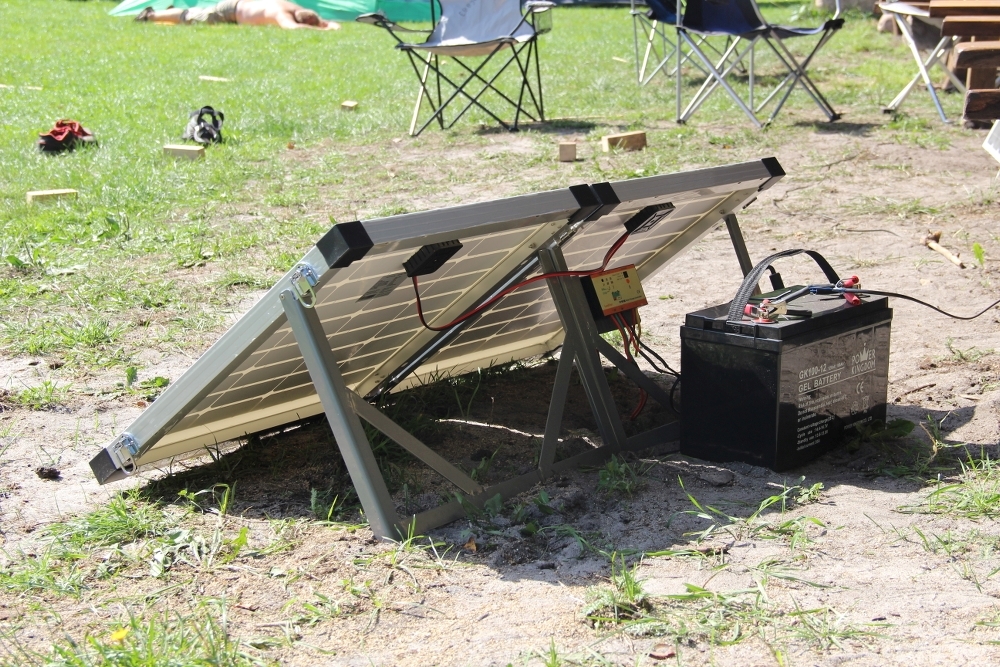 100Wp solcellekuffert med lader_2 | Solcelle.dk